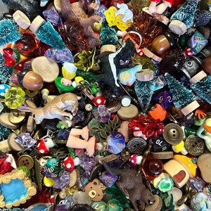 Mystery Trinket Scoop // Enchanted Forest - Etsy