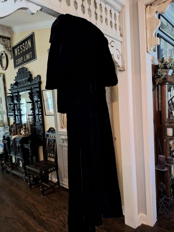 Antique Velvet Opera Coat - 1930s Black Opera Coat - … - Gem