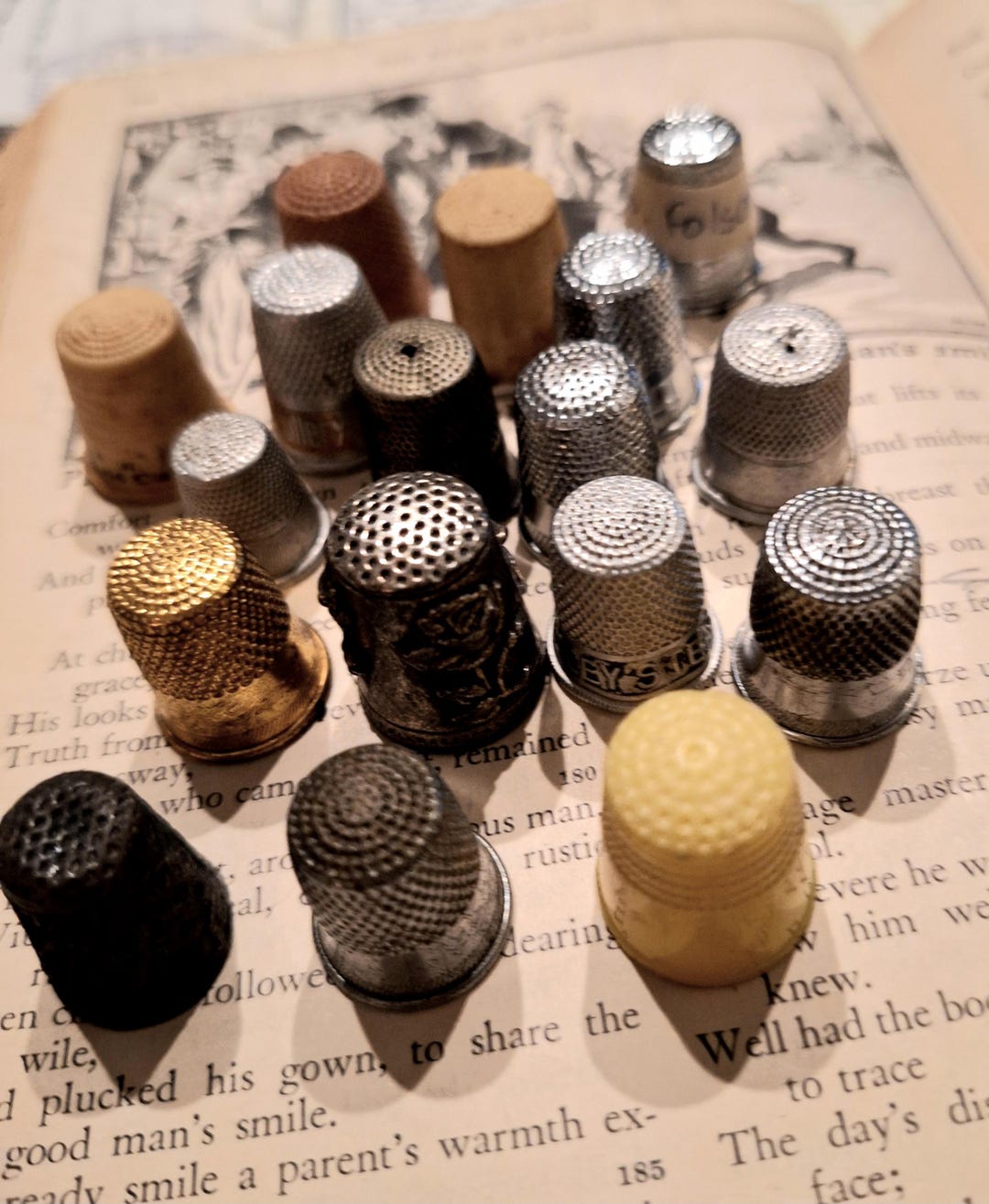 Antique Thimble Lot of 17 - Old Thimble Lot - Etsy