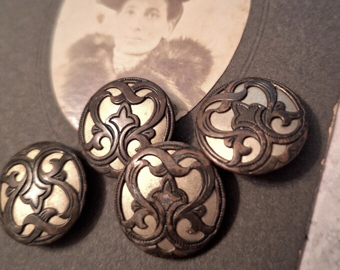 Antique Button Lot - Oversized Metal Buttons - 1800s and 1900s Buttons ...