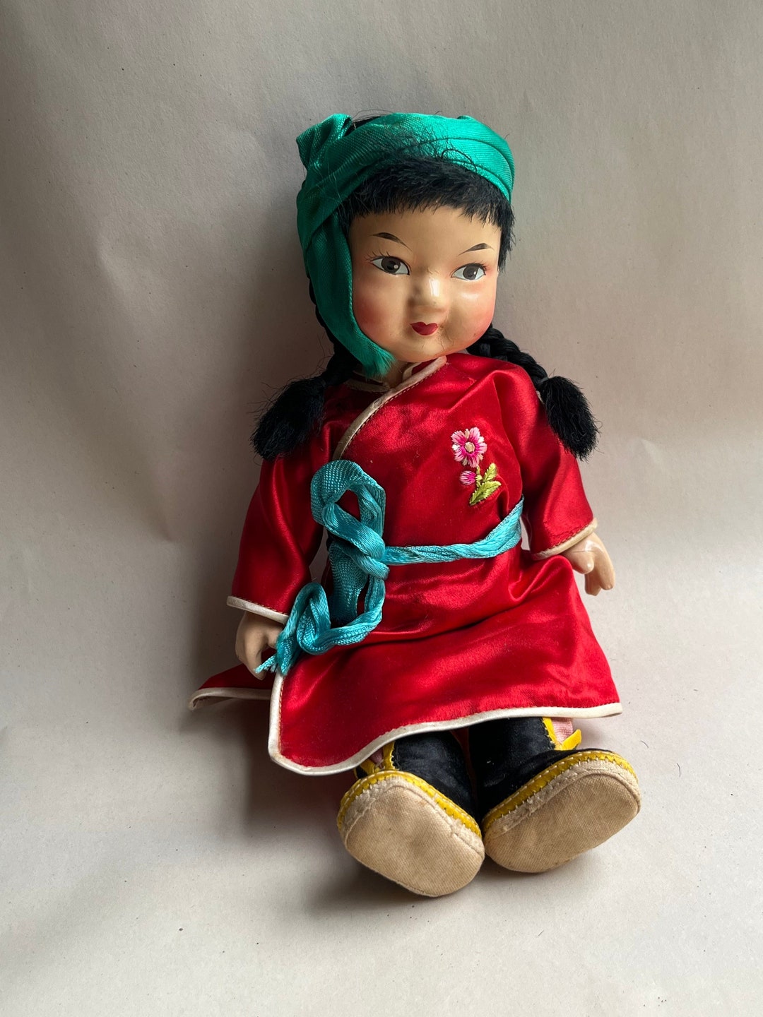 Vintage Composition Doll Chinese Girl in Traditional Silk Dress Travel ...