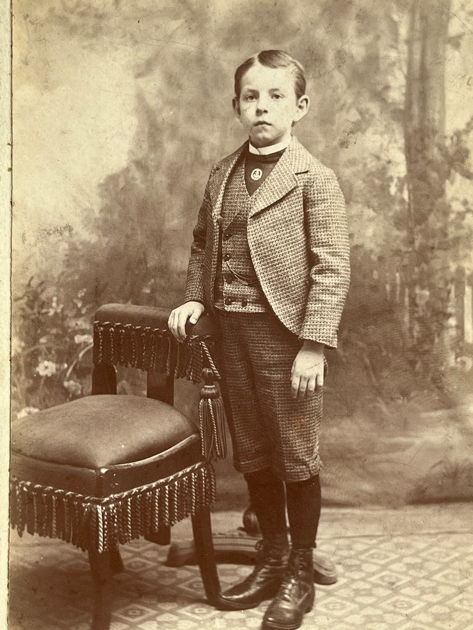 Victorian Fred Reeves Portrait With Leaves and Fleur De Cross - Etsy