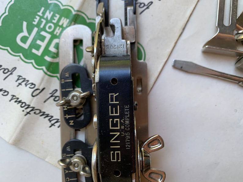 Vintage Singer Buttonhole Attachment 121795 With Original Box - Etsy