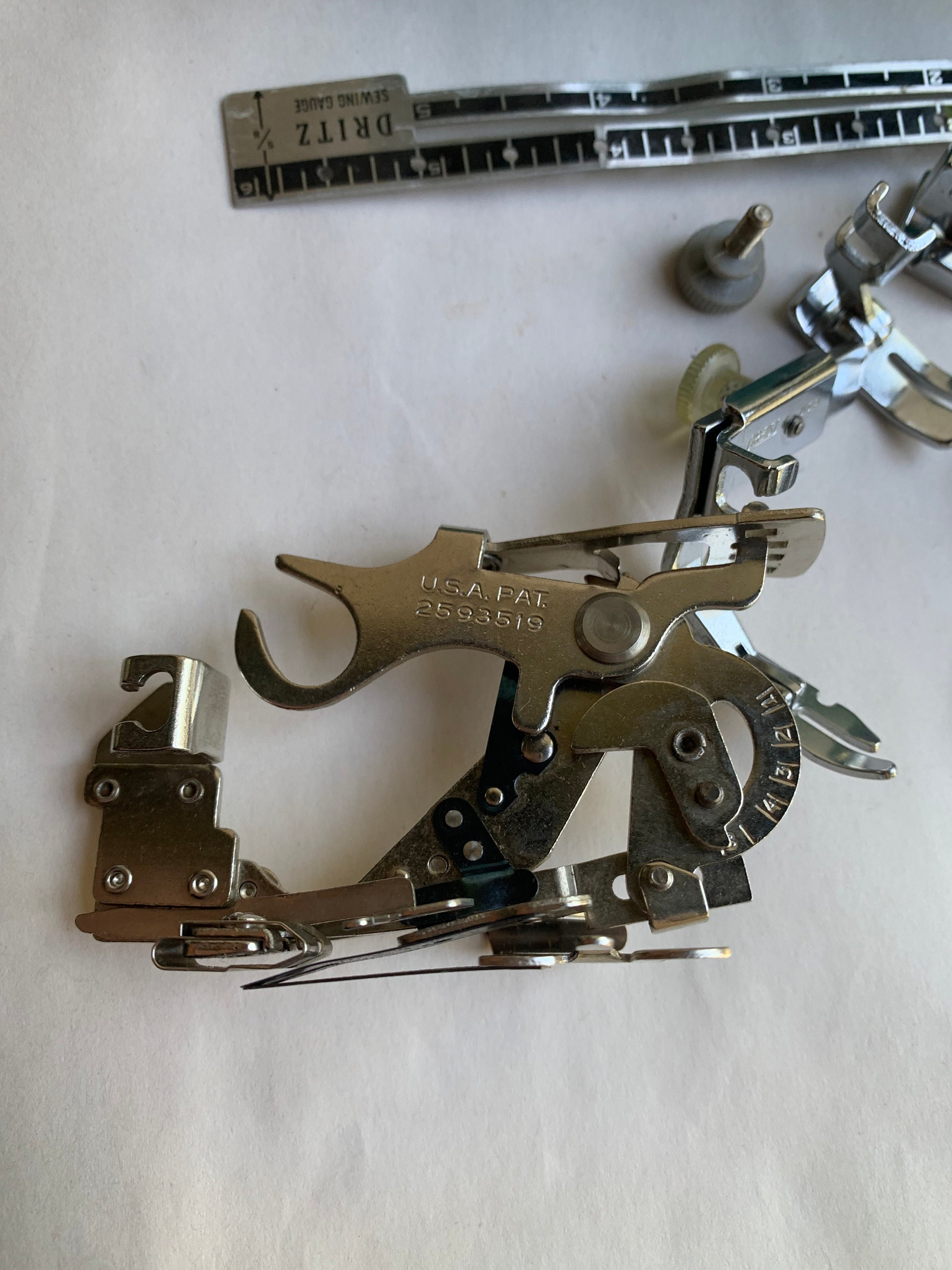 Party Favors & Games #2593519 Vintage Sewing Supply Vintage Greist ...