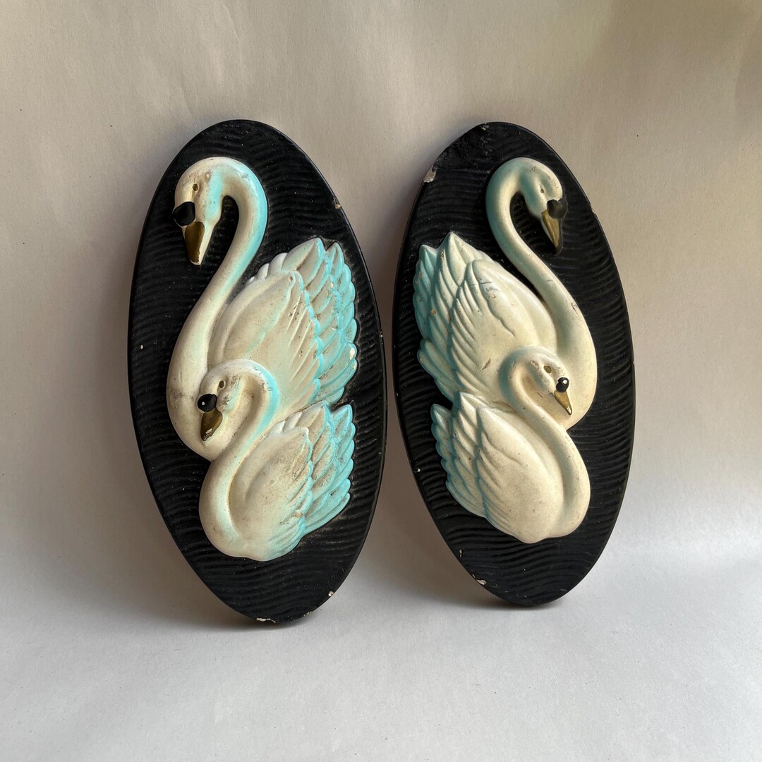 Vintage Chalkware Swan Wall Plaques by Miller Studio Circa 1965 - Etsy