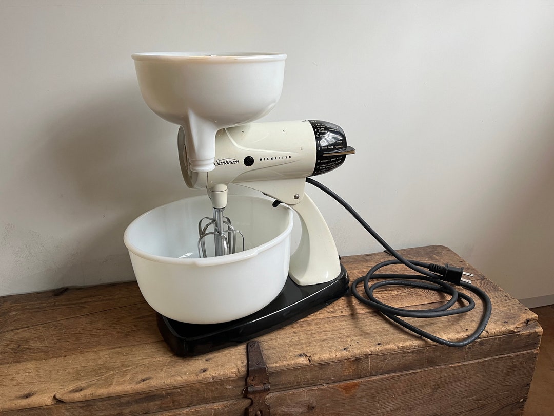 Sunbeam Mixmaster 12 Speed Electric Kitchen Mixer Complete With Juicer ...