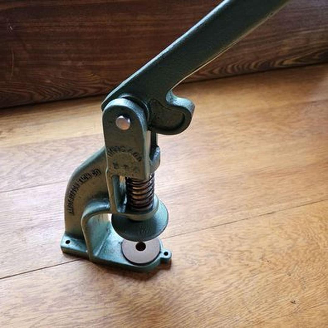 Vintage Button Press Handy Junior W/dies & Button Caps - Etsy