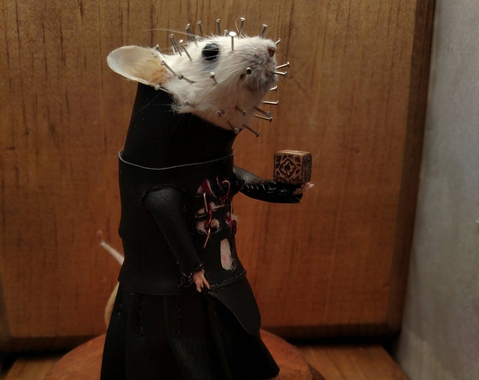 Pinhead Taxidermy Mouse | Etsy