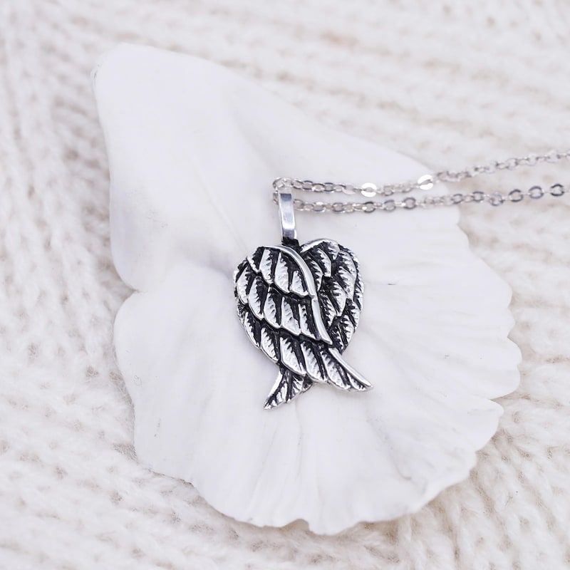 Circle Chain With Wings - Etsy