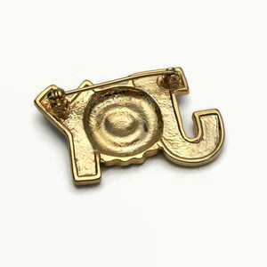 Vintage Enamel Joy Christmas Brooch Red Green and Gold Wreath Word Joy ...