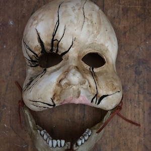 The Hills Run Red Babyface Mask - Baby Face Doll Horror - Etsy