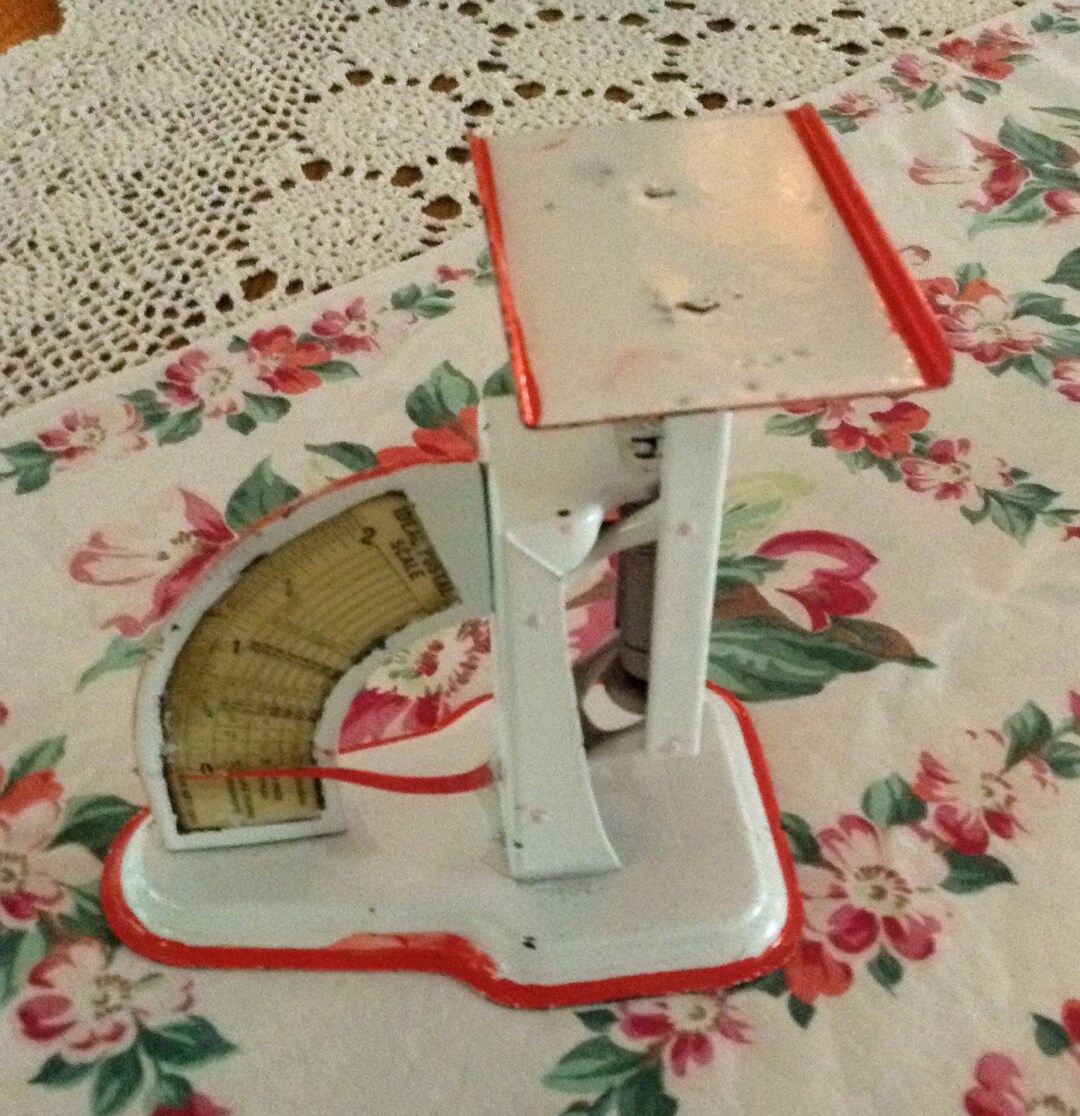 USPS Scale in White W/ Red Trim, Antique Collector Item, Good Condition ...