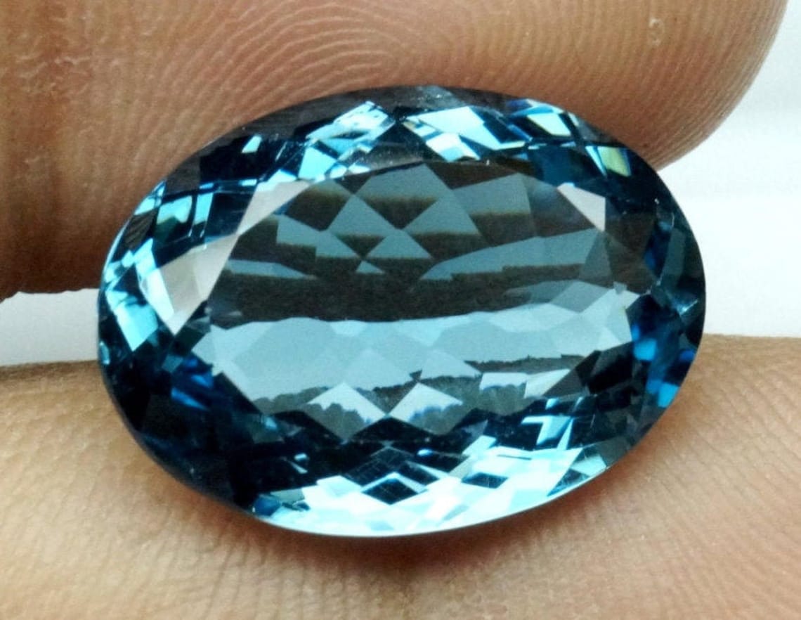 Deep Blue London Blue Topaz Gemstone / Topaz Stone / Faceted - Etsy