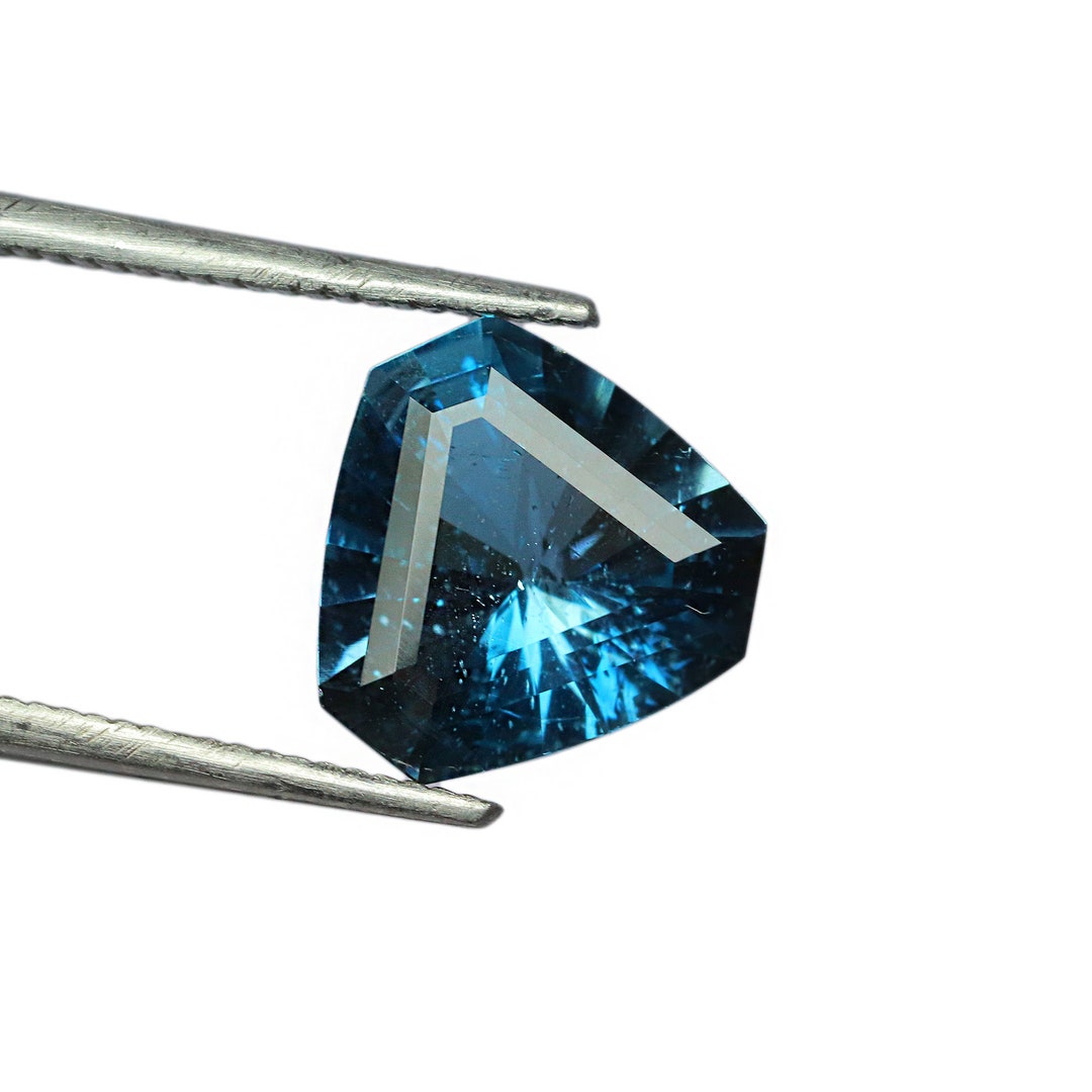 9x9x5mm Triangle London Blue Topaz Gemstone London Topaz - Etsy