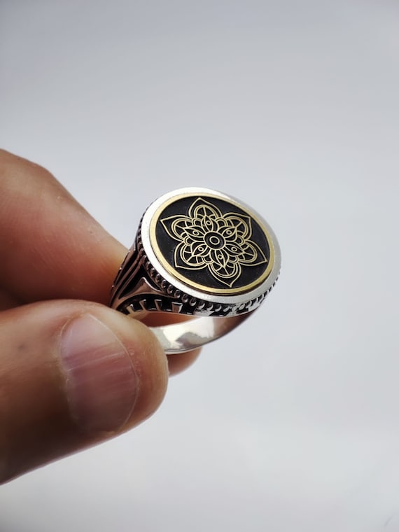 Sterling Silver Signet Ring With Mandala Ornament Unisex - Etsy