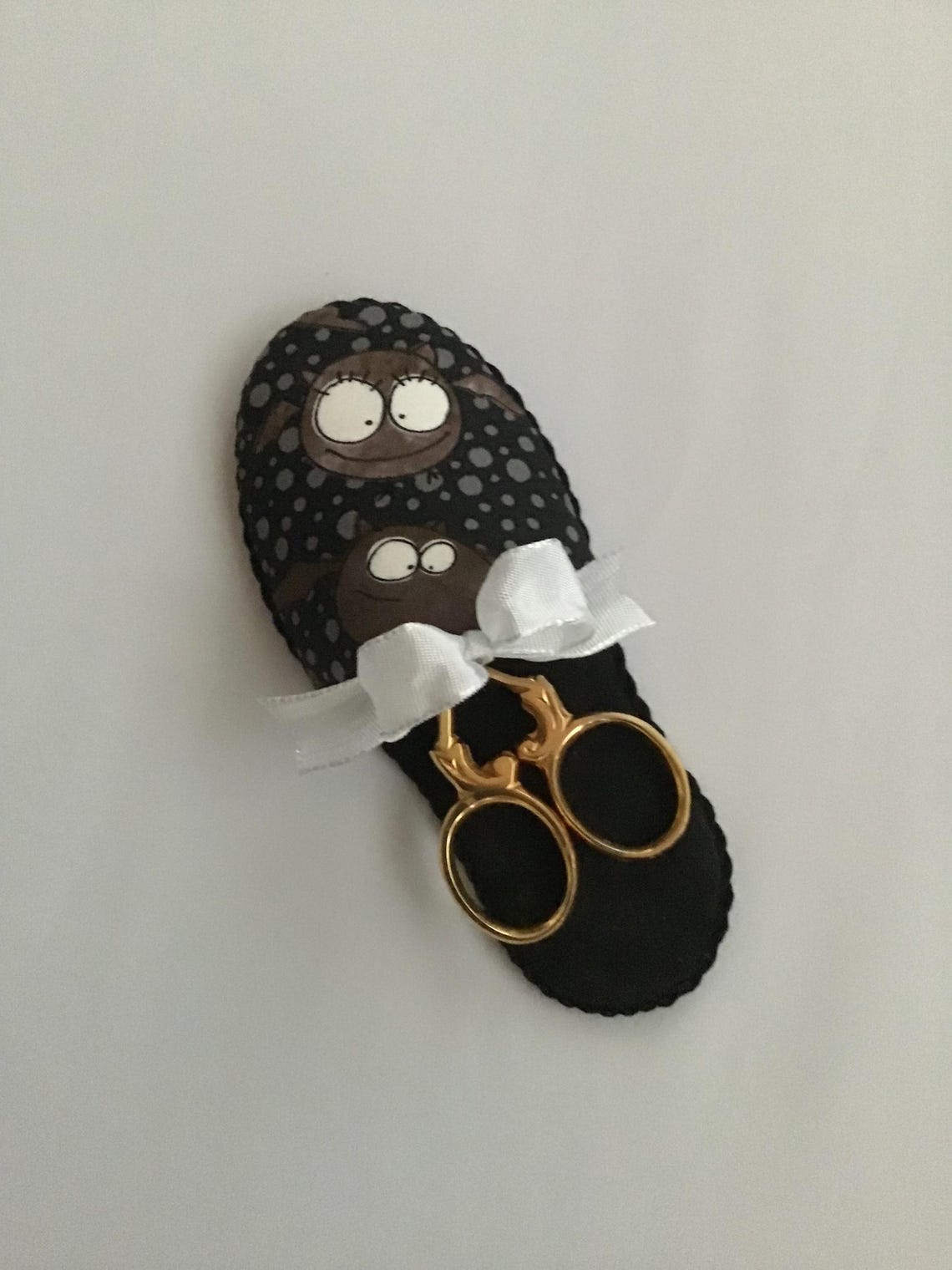 Spooky Spider Scissor Slipper. Sewing Scissors. Cross Stitch Scissor ...
