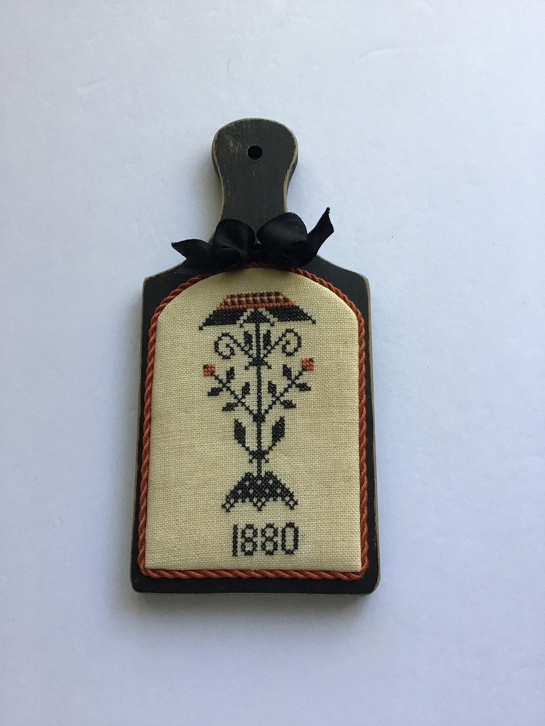 Primitive Breadboard With Cross Stitched Fall Motif. Threadwork ...