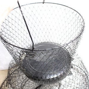 Vintage Wire Collapsing Floating Trap, Eagle Claw Fishing Mesh Trap ...