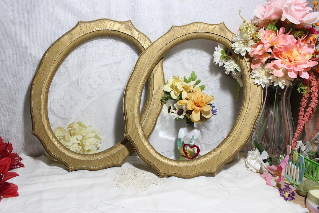 Vintage Victorian Wood Frames, Distressed Oval Picture or Art Frames ...