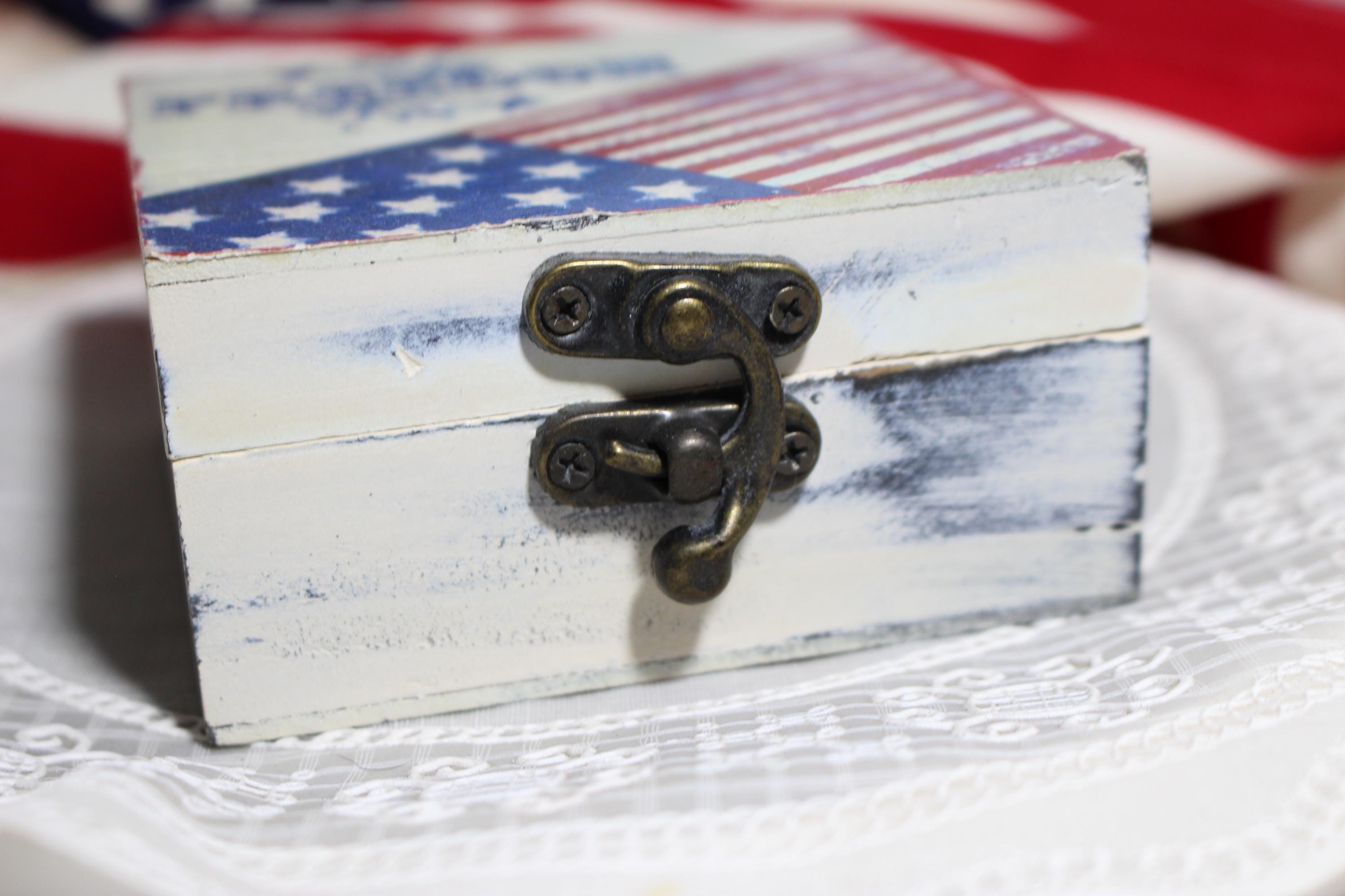 Small Wood Patriotic Storage Box, Square Ring Box, Romantic Hearts ...