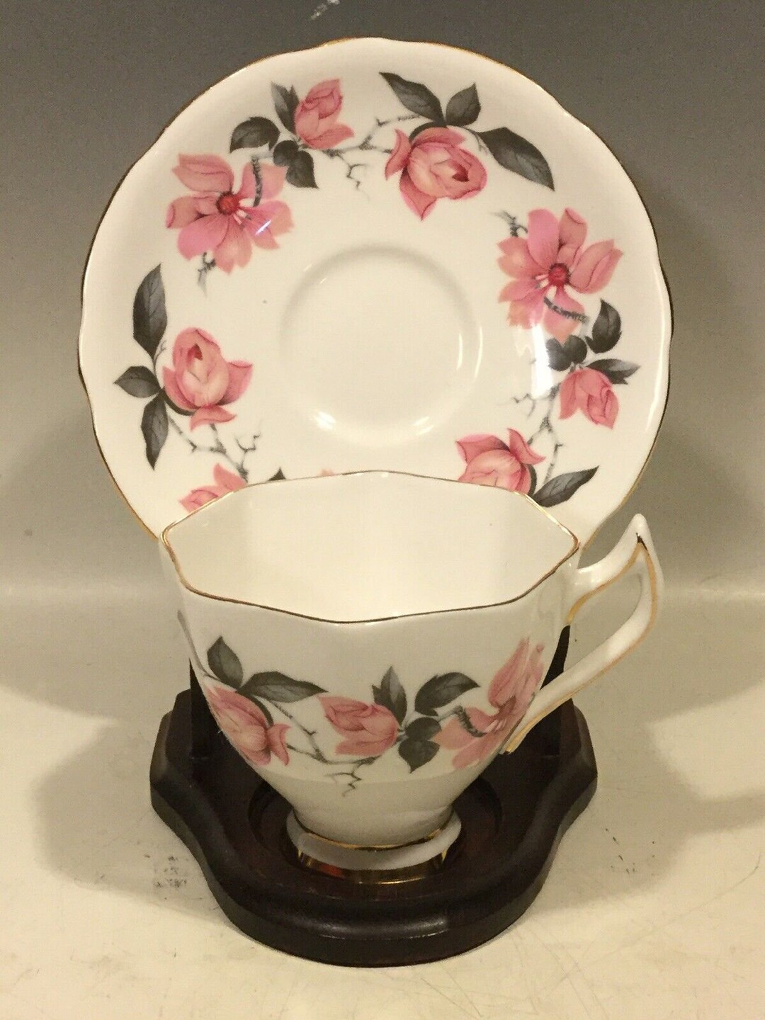 Gladstone 'romance' Tea Cup and Saucer Set With Pink Rose Flowers ...