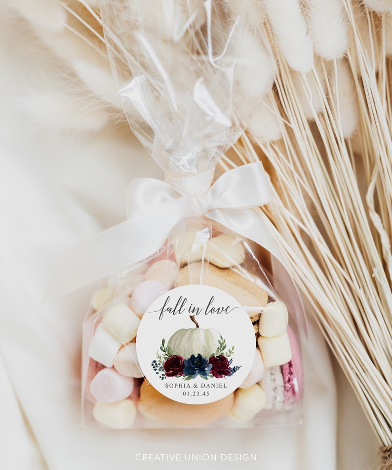 Fall in Love Round Favor Stickers or Tags Favors Printable - Etsy