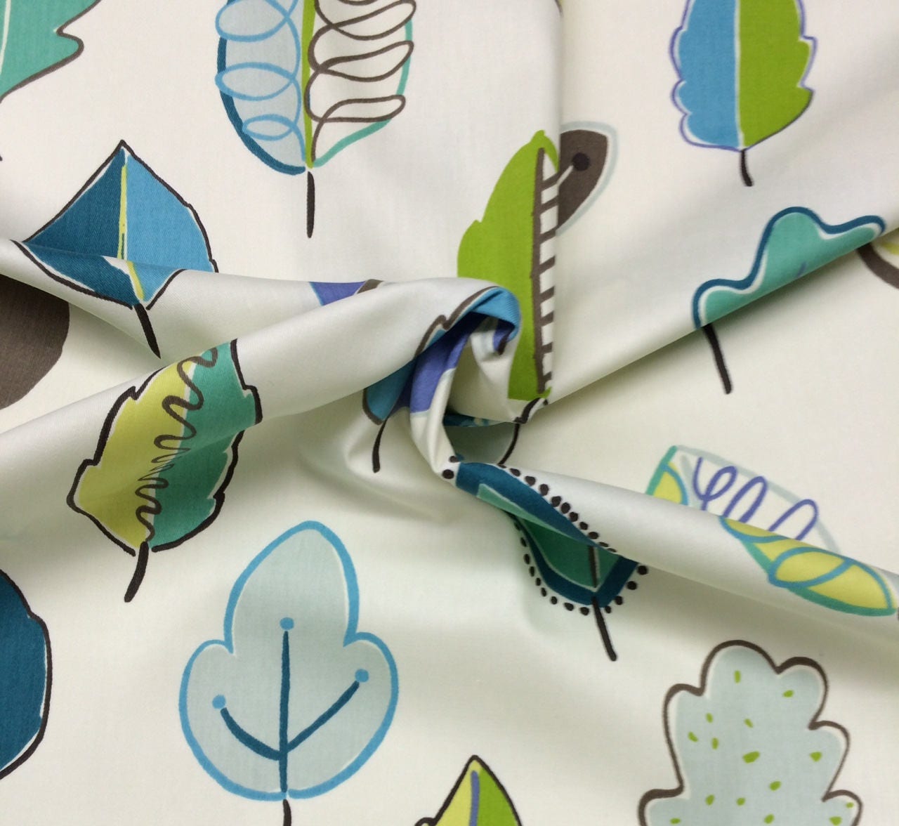 PK LEAF GLOSSARY Spring Green Blue Cream Tree Leaves Toile | Etsy