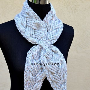 Charming Cable Scarf (keyhole / Ascot / Pull-through / Vintage / Stay ...