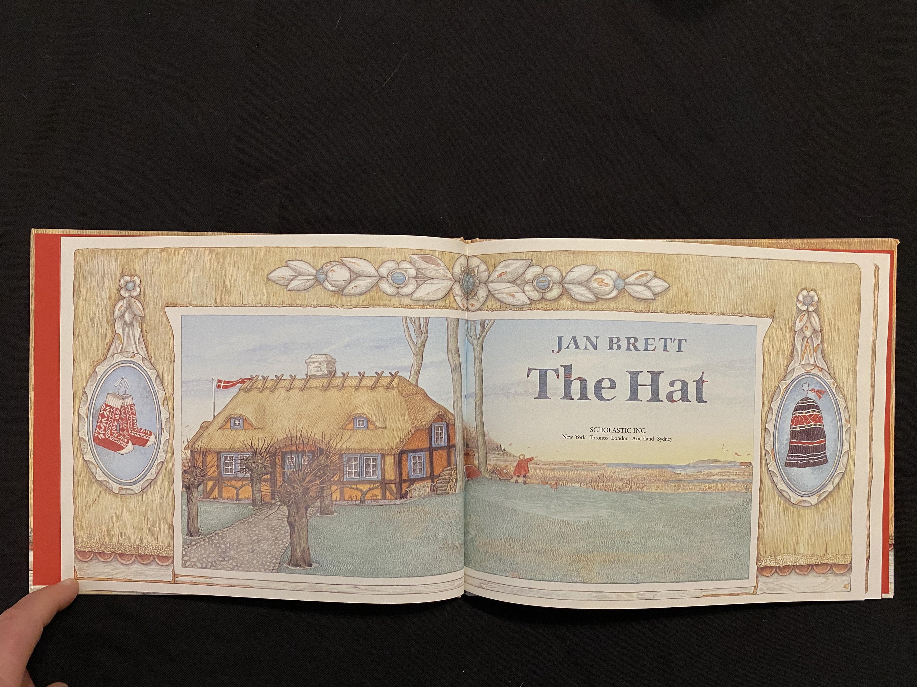 The Hat by Jan Brett, 1997 Hard Cover Scholastic, Inc - Etsy