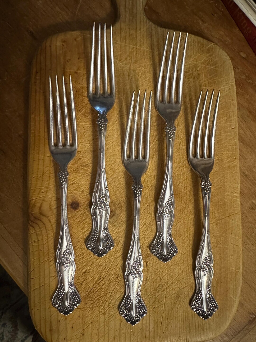 Rogers Bros Antique Vintage Grape Pattern 5 Dinner Forks - Etsy