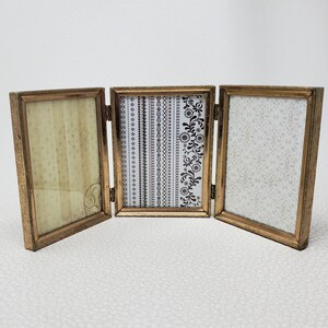 Vintage Triple Hinged Gold Tone 3 X 4 Inch Picture Frame - Etsy