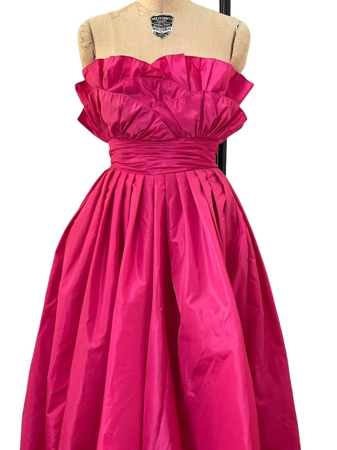 VICTOR COSTA Dress Ruffles Magenta Taffeta Strapless Party Gown Sz 4 ...