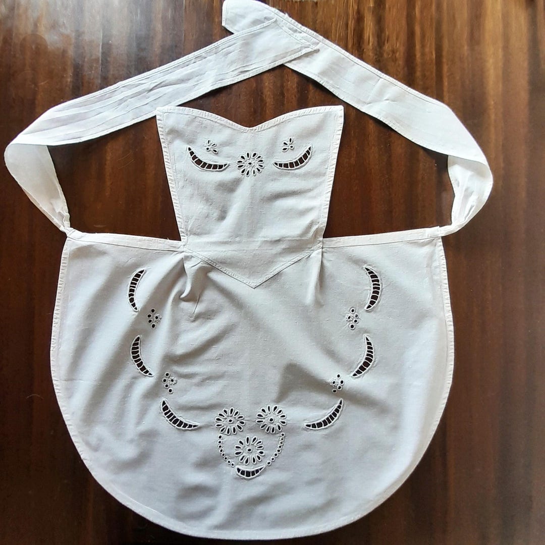 White Cotton Hostess Apron, White Eyelet Cutwork, Vintage Cotton Bib ...