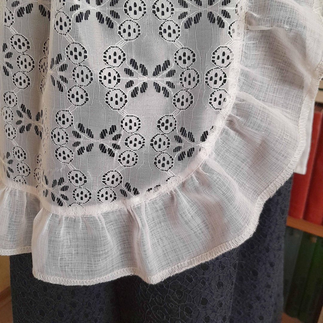 White Lace Apron for Women, Lace Ruffled Apron, Vintage Clothing ...