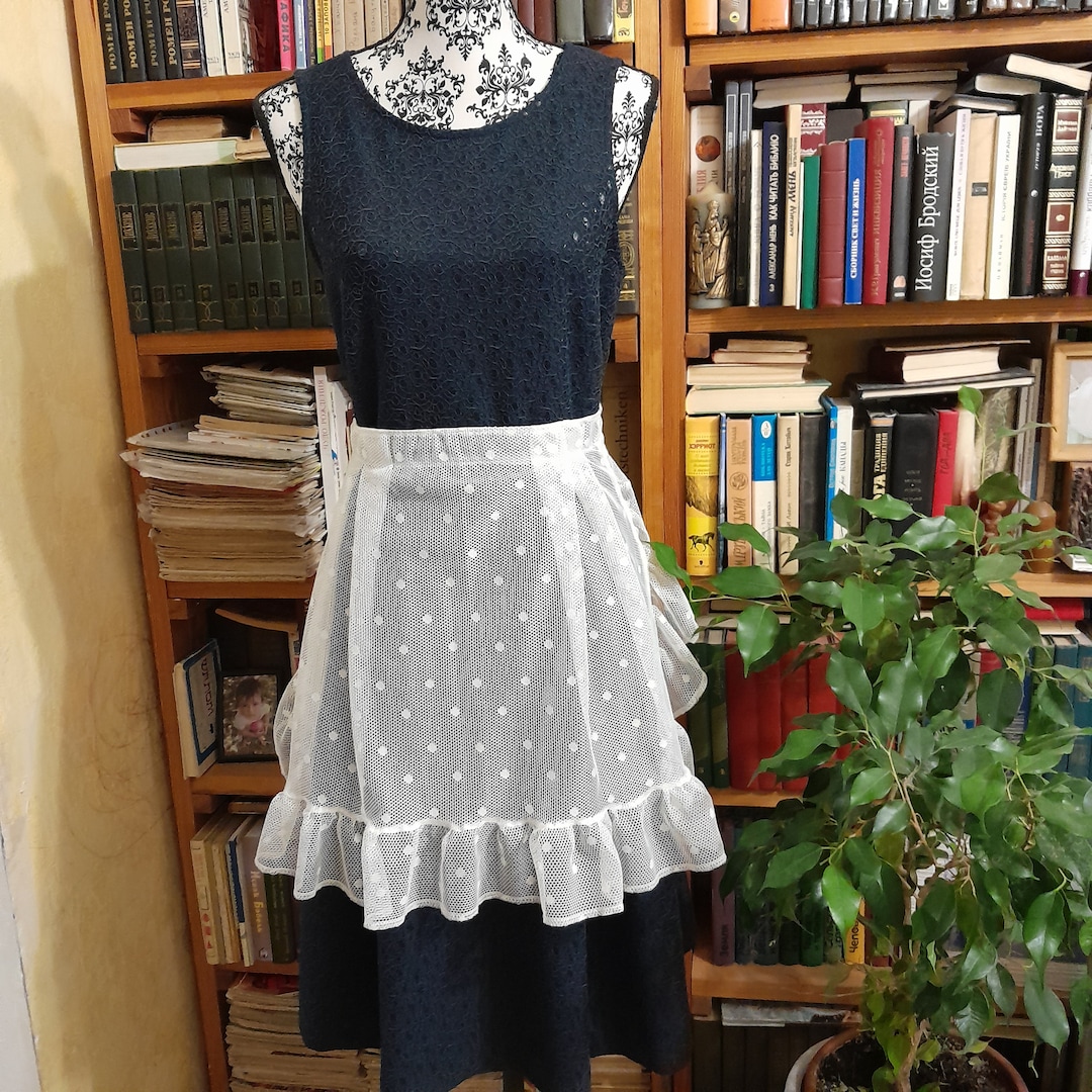 Polka Dot Hostess Apron, Lace Ruffle Apron, White Lace Fabric, Vintage ...