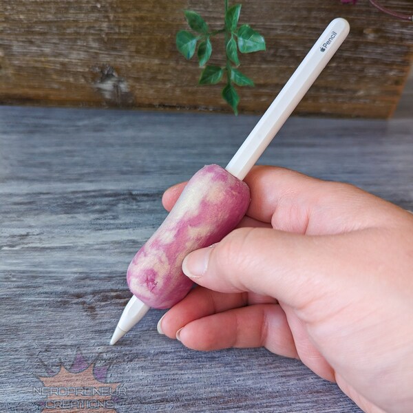 Ergonomic Crochet Hook Holder - Etsy