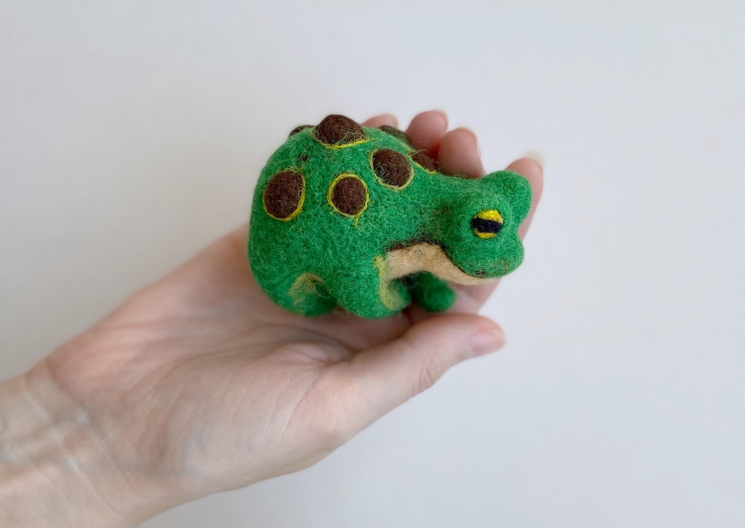 Needle Felt Green Frog - Frog Lover Gifts, Mini Frog Plush, Cute Frog ...