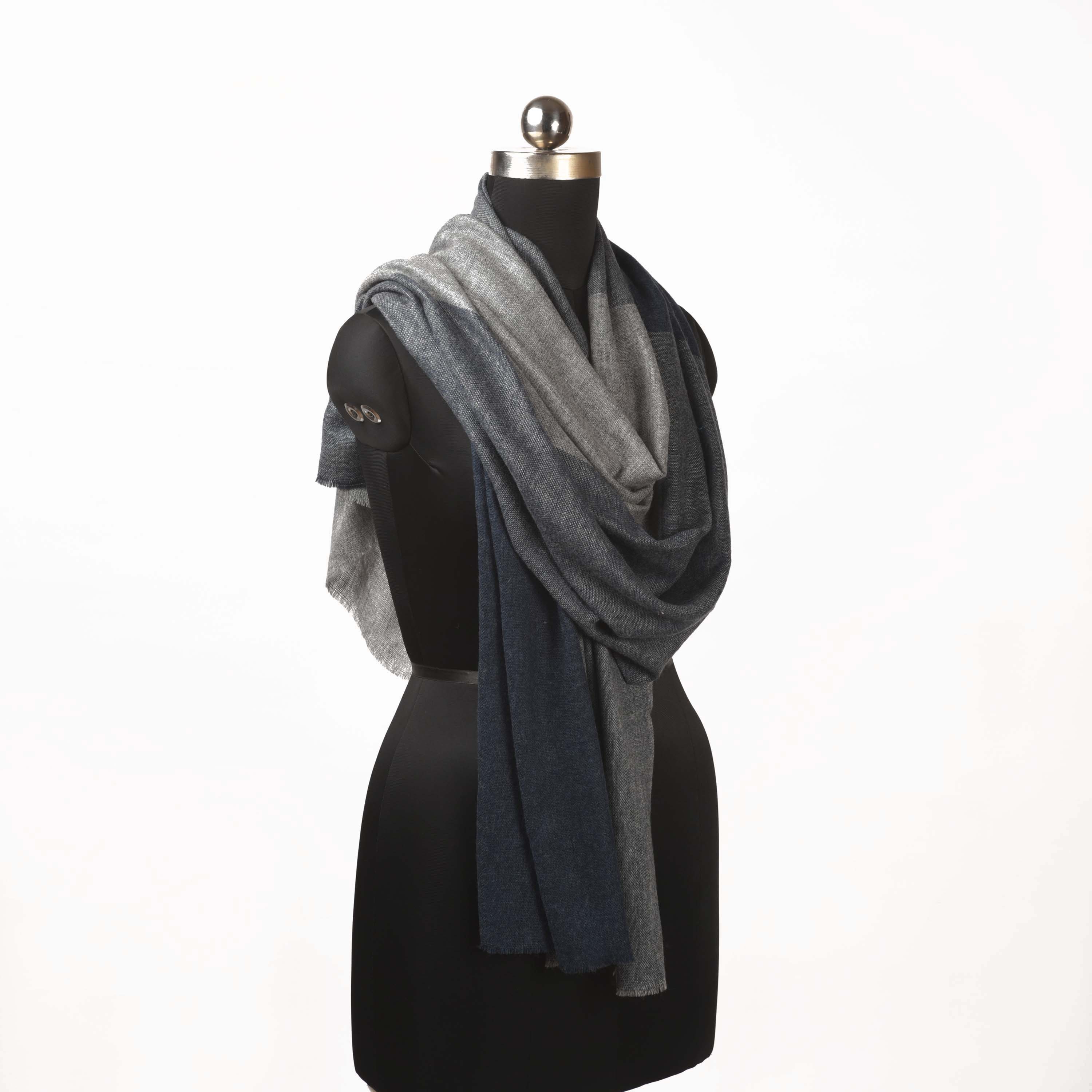 Dark blue and grey fine wool scarf woven with four square | Etsy