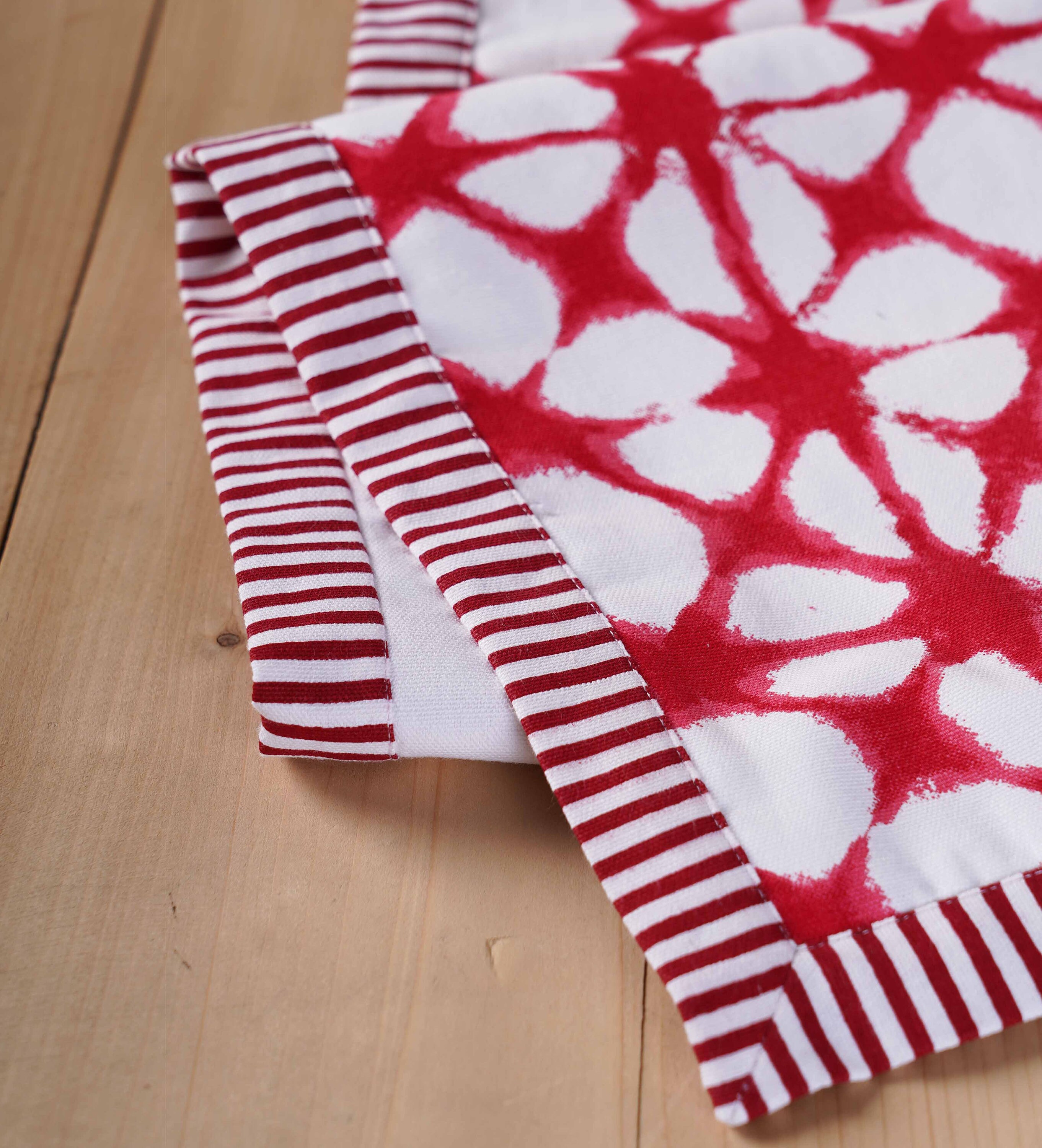 Red Table Runner Tie Dye Print Red Stripe Border Cotton | Etsy