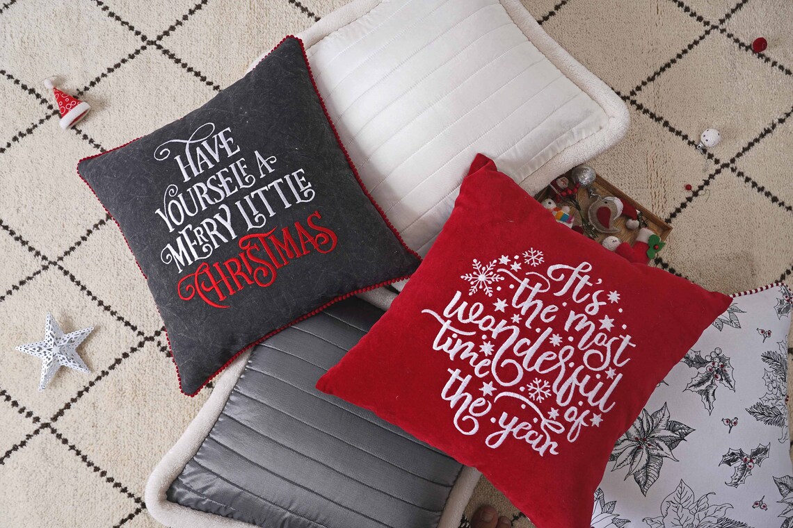 Red Christmas Pillow Cover in Embroidered Velvet Sizes - Etsy