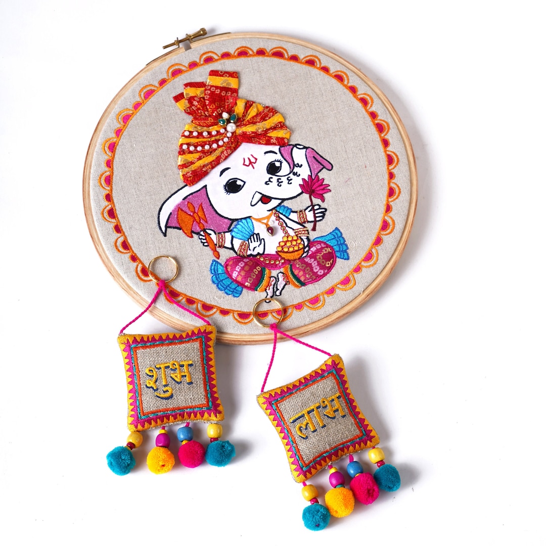 DIWALI Gift Pack – Ganesha Hoop Wall Art With Pair of SHUBH-LABH ...