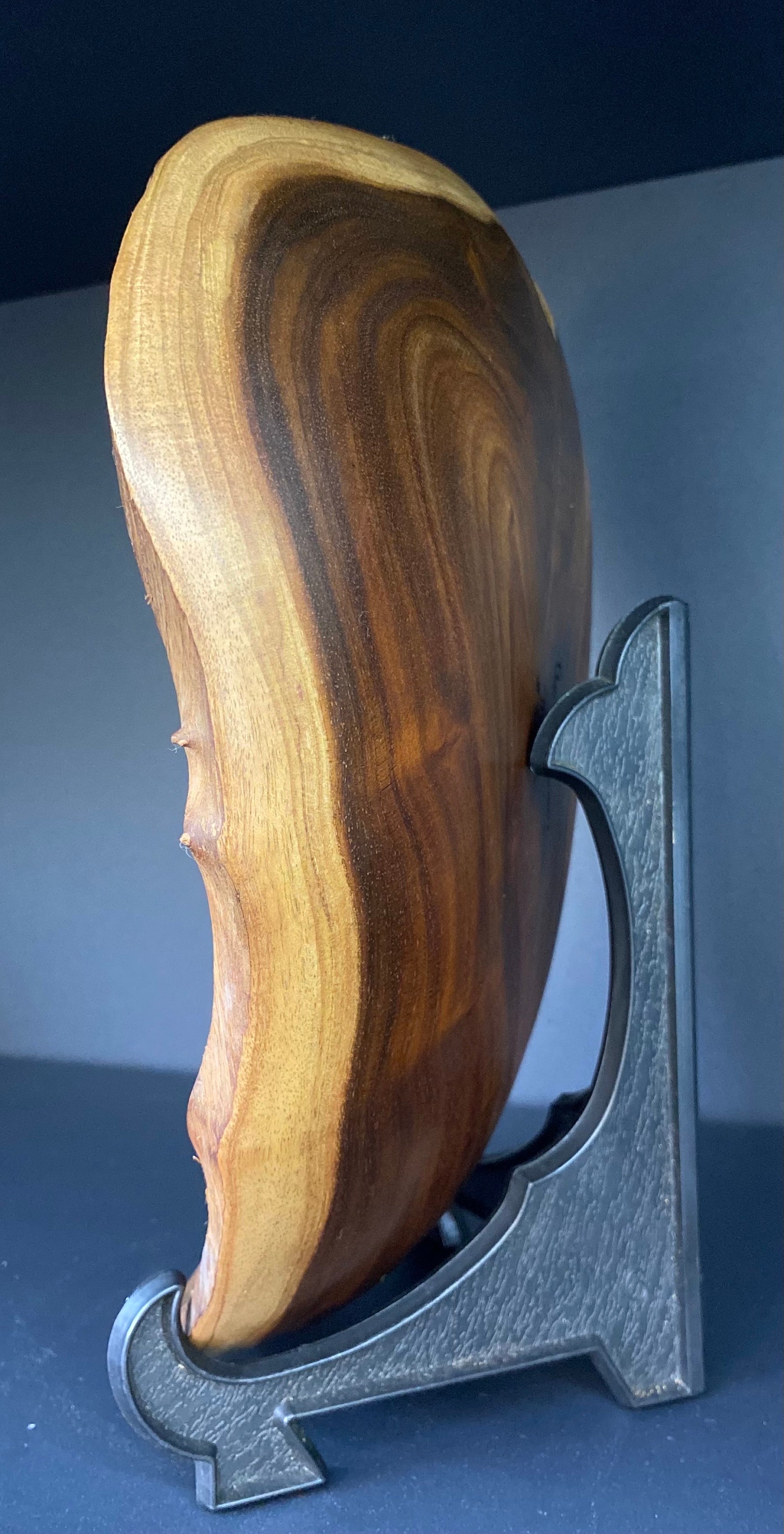 Hawaiian Milo Wood Natural-edge Platter #2502 by Aaron Hammer - Etsy
