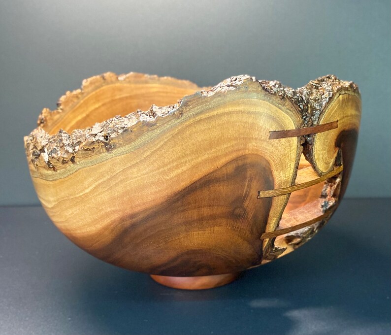 Milo Natural-edge Bowl #2485 by Aaron Hammer - Etsy