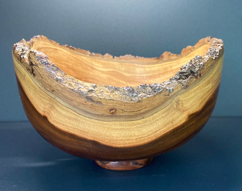 Milo Natural-edge Bowl #2485 by Aaron Hammer - Etsy