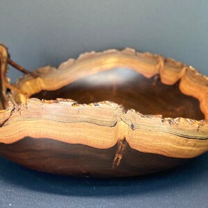 Hawaiian Milo Wood Natural-edge Platter #2507 by Aaron Hammer - Etsy