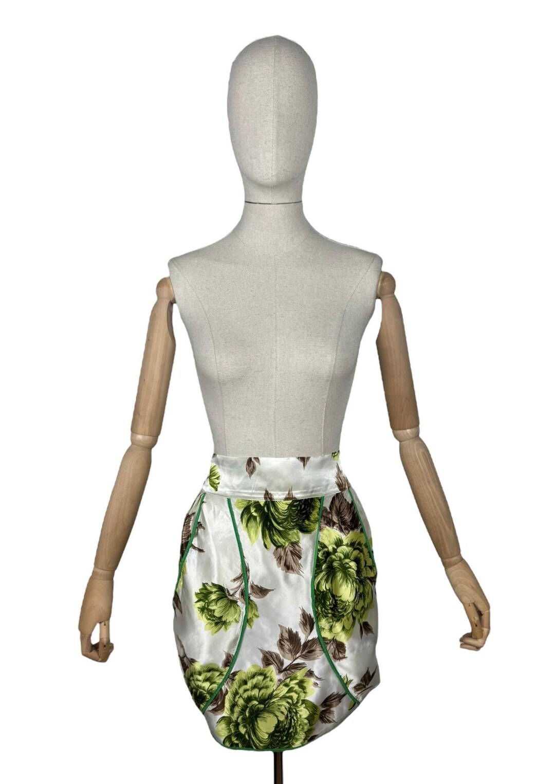 Original 1950's Pretty Ivory Satin Pinny With Pockets and Floral Design ...