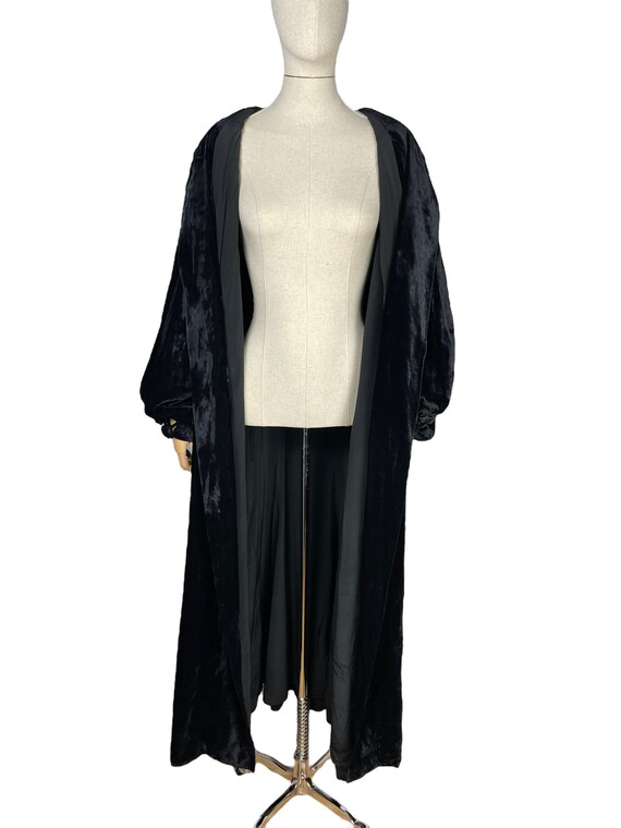 Original 1930’s Black Velvet Opera Coat by Peter Jone… - Gem