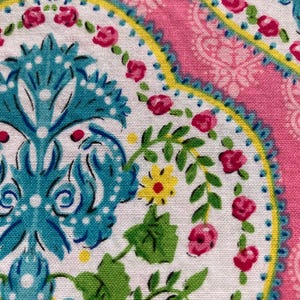Clothworks Tuli Stylized Floral Multi Cotton , Pink 3 Yards Plus - Etsy