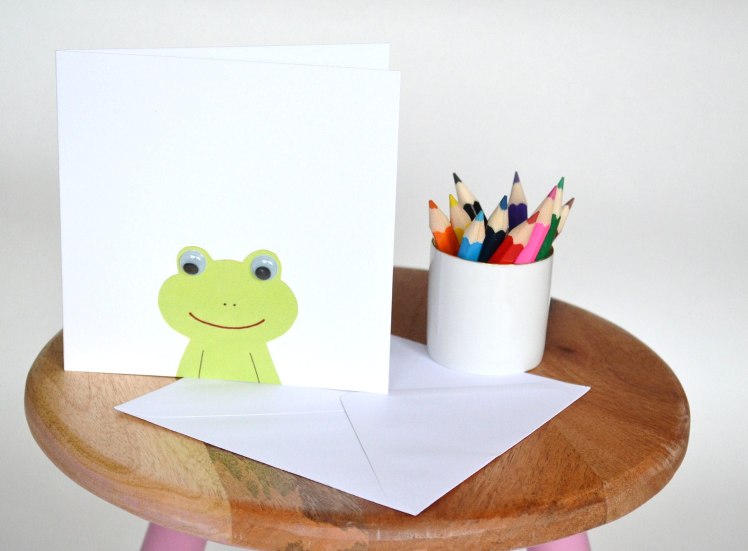 Googly eyed frog card | Etsy