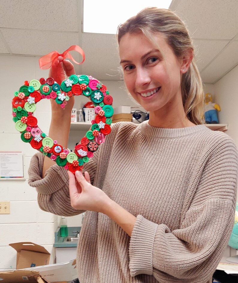 Button Heart Craft Activity, Multicolor Buttons. Easy & Fun to Create ...